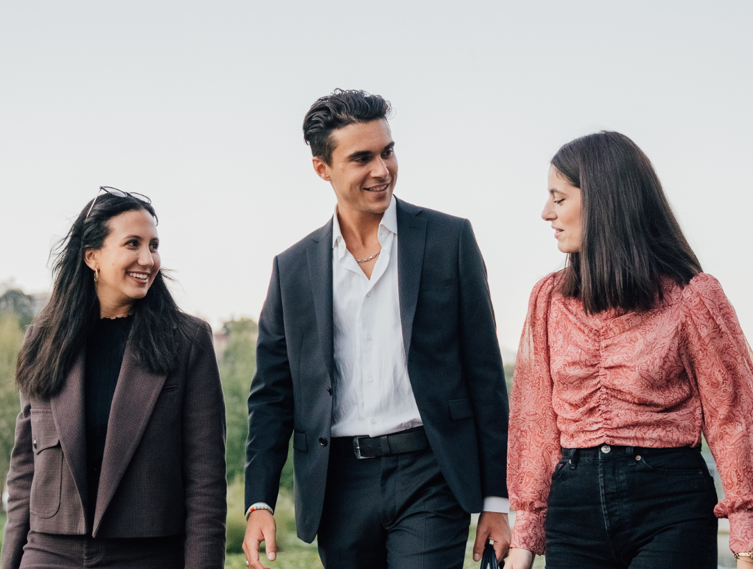 Agent de transit : définition, fiche métier, salaire, missions | Euridis